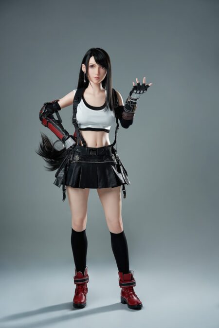Tifa Lockhart de Final Fantasy inspira una muñeca para adultos a tamaño ...